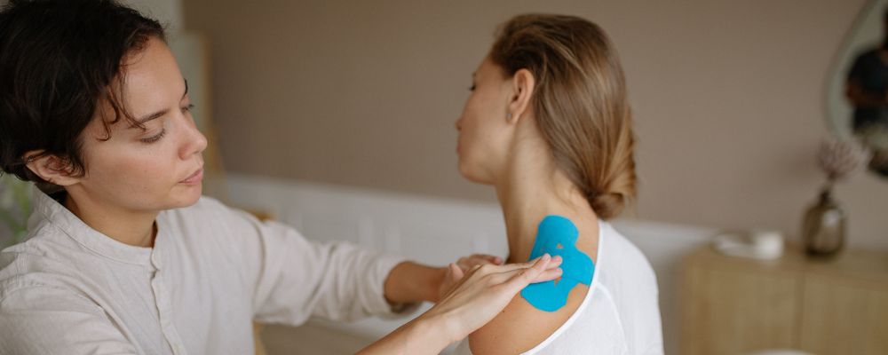 Guide To Strapping Tapes - Australian Physiotherapy Equipment
